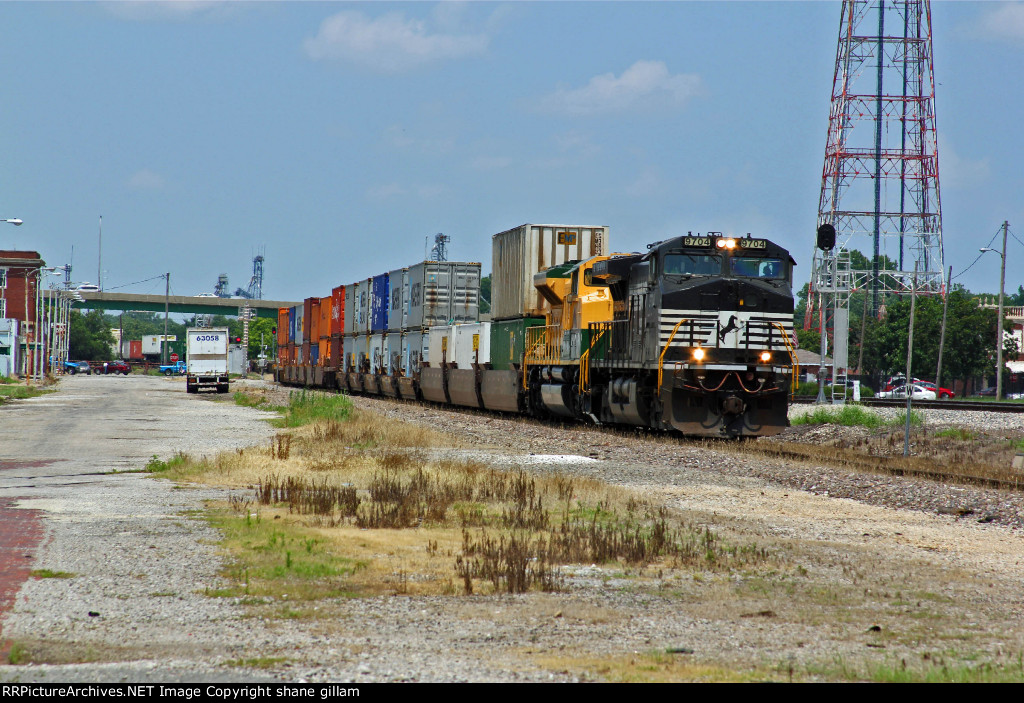 NS 9704 Leads 223 EB into Town!